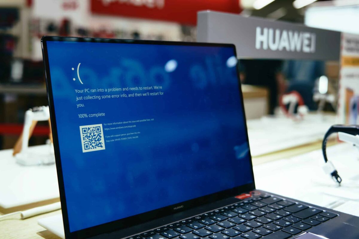 How to troubleshoot a blue screen error in Windows 10 or Windows 11 ...